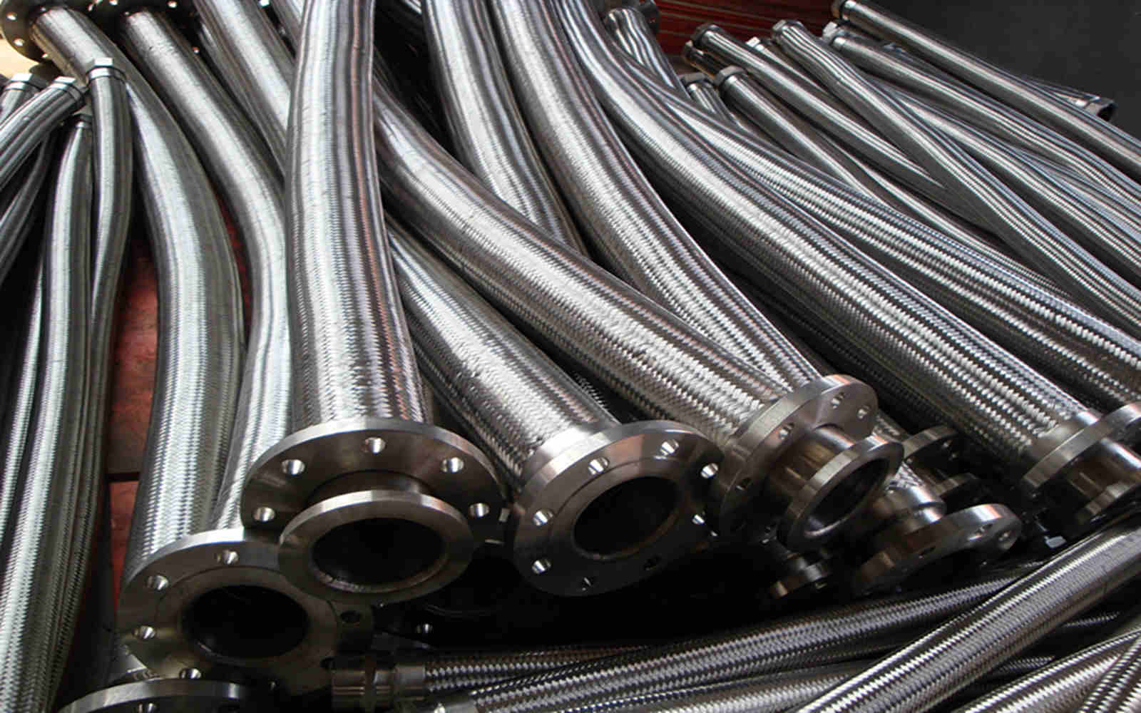 Comflex Industrial Co Limited Introduction product,flexible hose workshop